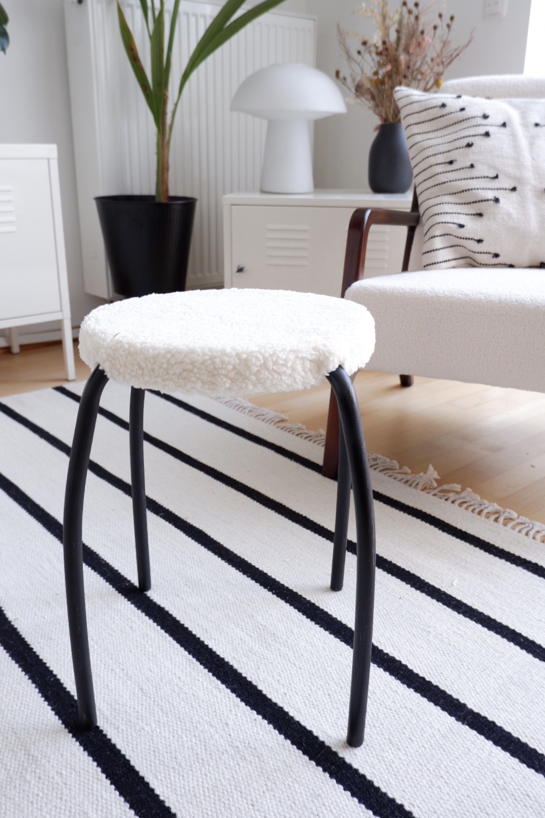 DIY Teddyfell Hocker - Upcycling - sophiagaleria